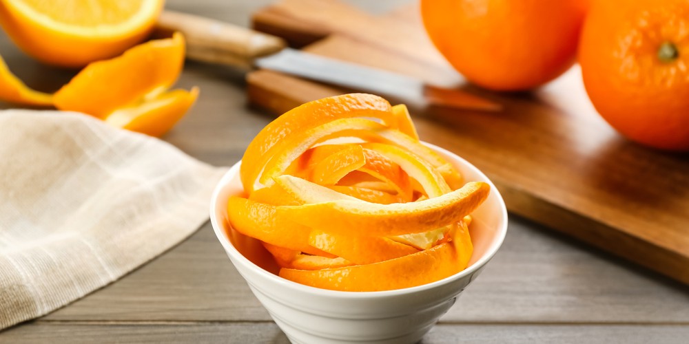 10 astuces pratiques avec des pelures d'orange | Mes recettes faciles