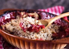 Recette Crumble aux pommes et fruits rouges facile | Mes recettes faciles